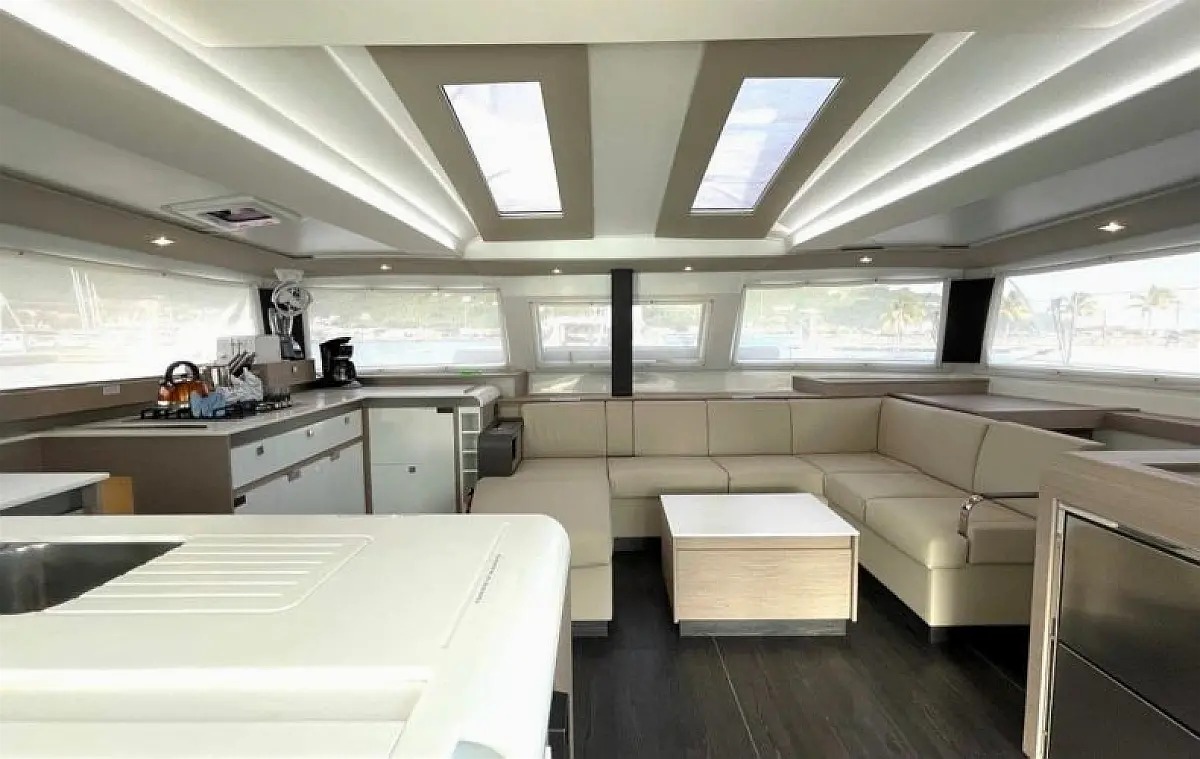 Fountaine Pajot Elba 45 – Ogibni | Ed Hamilton & Co.